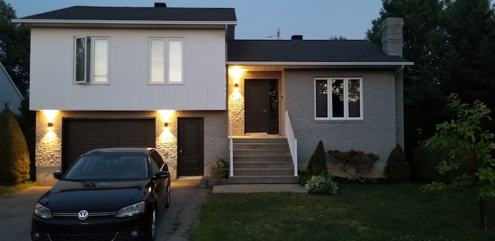 Jolie Maison à Bois-des-filion - Blainville