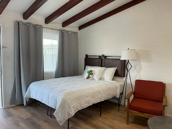 Renovated Motel Room - Kingman, AZ