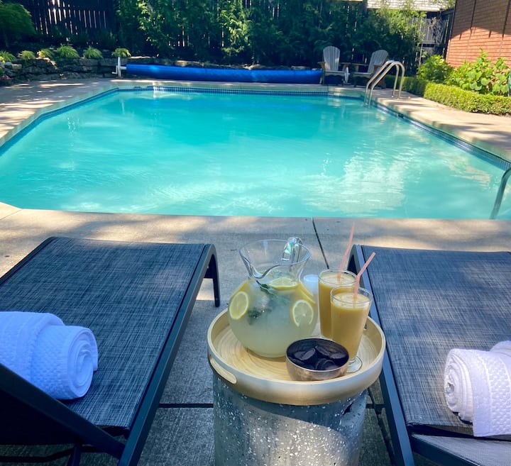 Adorable Two Bedroom Guest Suite With Pool - St. Catharines