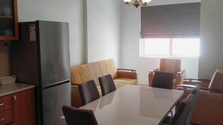 Helia's Sunny Home. 2 Bedroom Apartment - Durrës