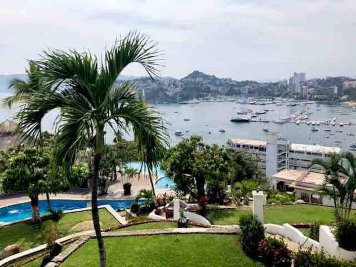 Grand Casablanca 1, Suite #219 - Pie de la Cuesta