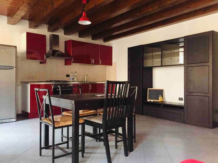Casetta Rossa Nel Cuore Di Vicenza - Vicenza