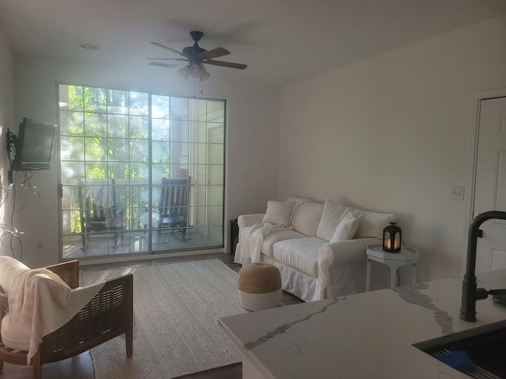 Seaside Escape - Mount Pleasant, SC