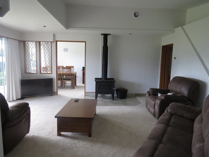 Matai St - (3 Bedroom House) - Te Anau