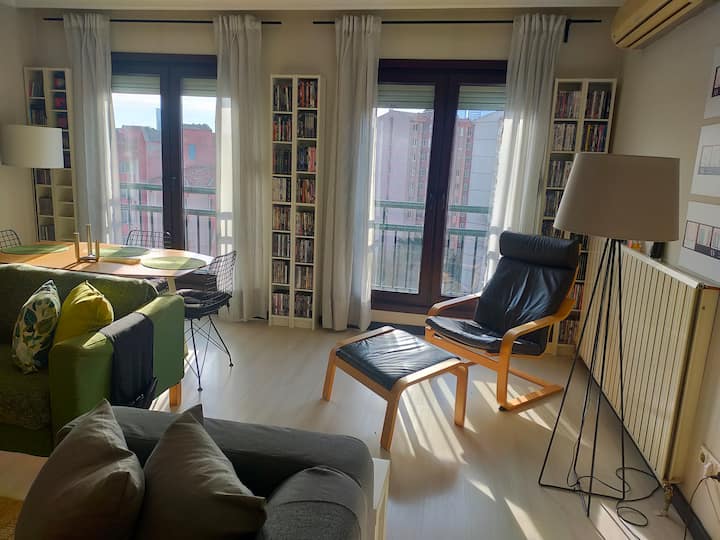 Spacious Condo In Suburb - İstanbul