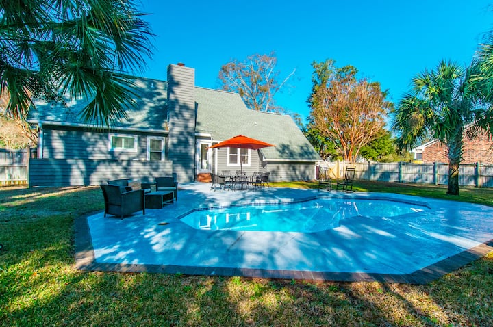 Coastal Family Getaway, Heated Pool - Sullivan's Island, SC