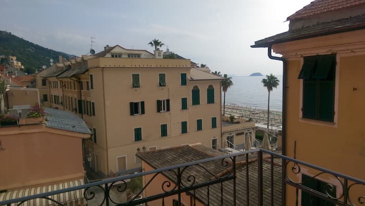 Laigueglia Wohnung Qm. 85 - Blick Von 6-8 Personen - 30 Mt. Vom Strand Entfernt - - Laigueglia