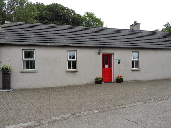Mcguigan`s Cottage - Castlerock