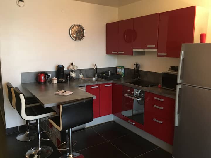 Grand Et Confortable Studio 30 M2 En Bord De Mer - La Ciotat