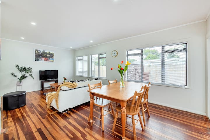 Top 10 Airbnb Vacation Rentals In Mangere, Auckland, New Zealand ...