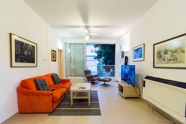 Close To Kikar Hamedina - Tel Aviv-Yafo