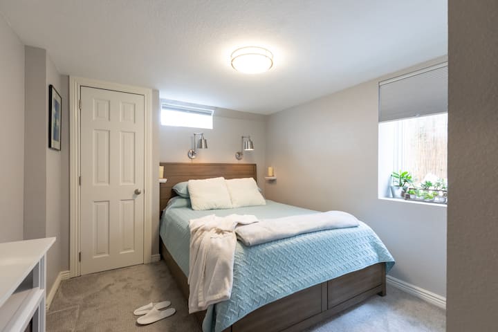 Garden Level Suite With All The Amenities - Denver, CO