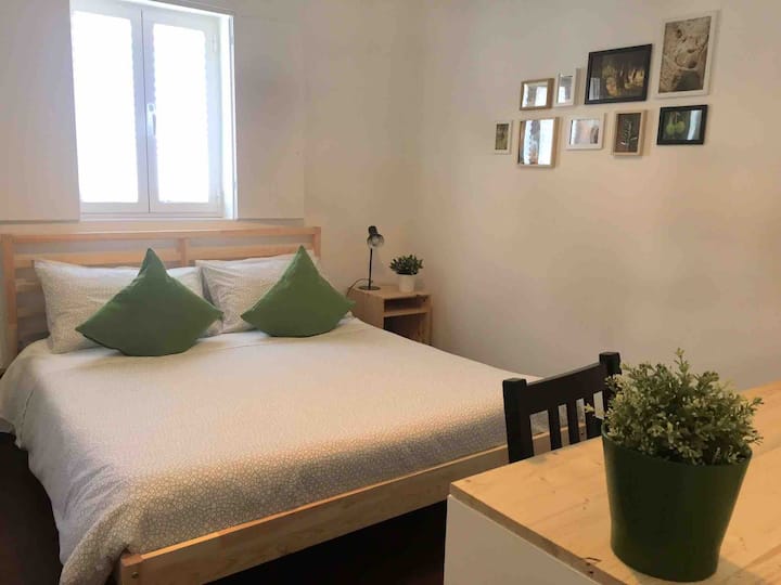 Cozy Double Room In The Town Centre - Mattinata