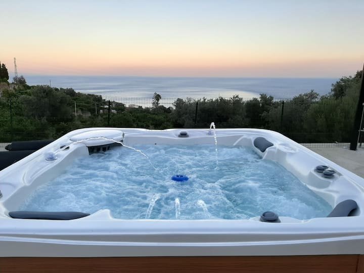 Sicilan House + Solarium&jacuzzi "Vicino Taormina" - Nizza di Sicilia