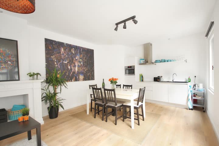 Chic Flat @ Antwerp Old Town Best Location +Wifi - Antwerp, Belgium