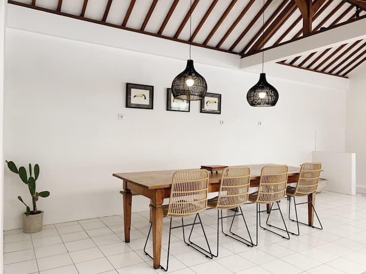 Mocha Room | Warm & Homey Studio - Seminyak