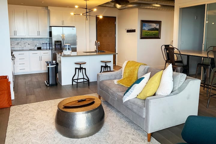 Lux Loft In Central Boulder @ The Peloton - Boulder, CO