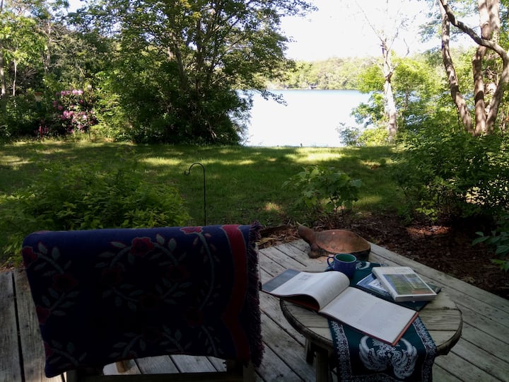 Tranquil Retreat On Falmouth's Serene Round Pond - Woods Hole, MA