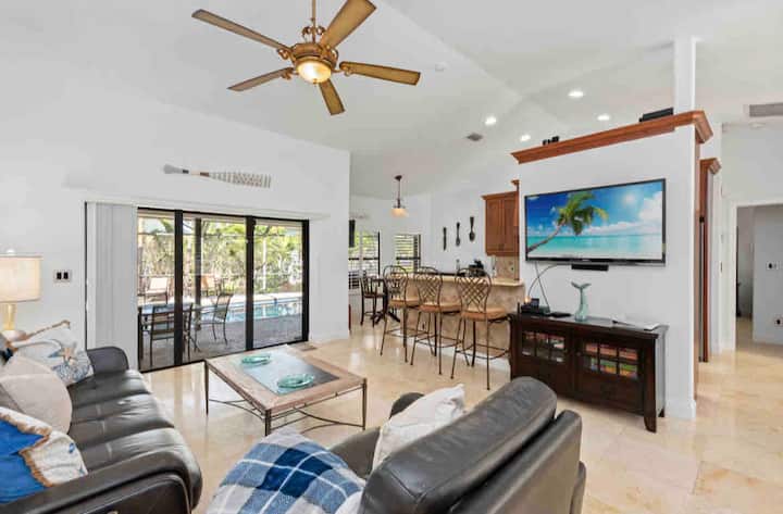 Marco Island Family Retreat - Marco Island, FL