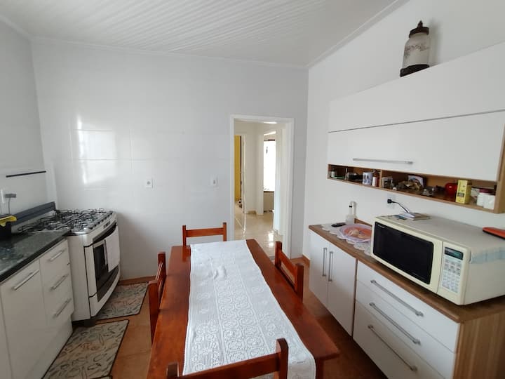 Recanto Central Agradável Com Churrasqueira - Olímpia