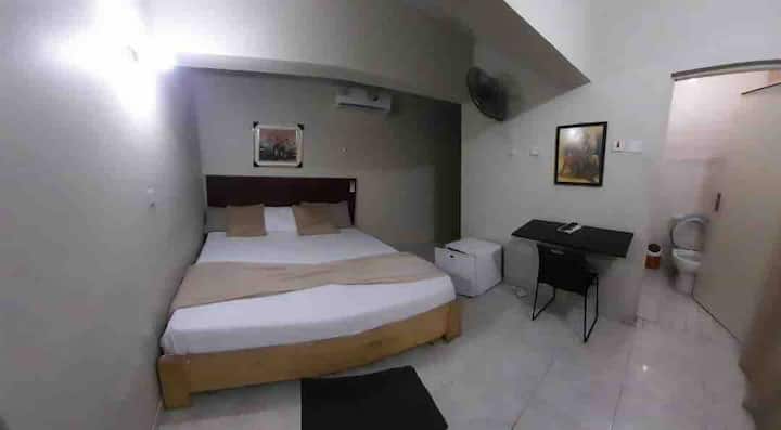 Private Room In A Peaceful Town. - Kumasi