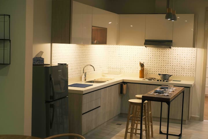 Spacious 2 Bedroom Unit Malate, Manila - Manila
