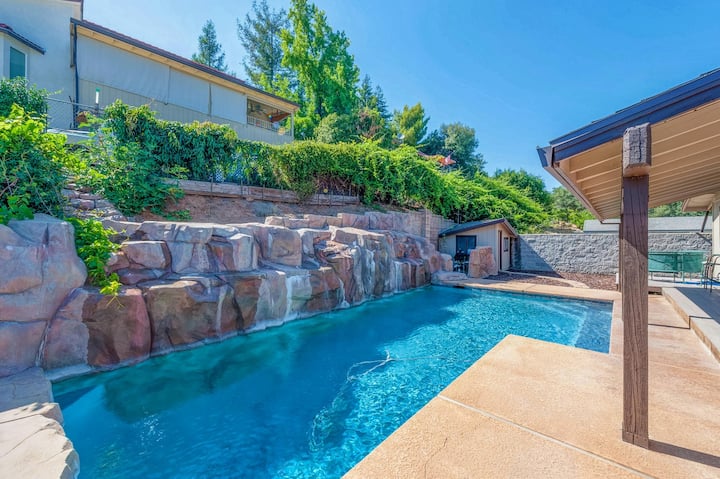 Lake View & Cascading Waterfall Pool - Feather Falls Casino & Lodge