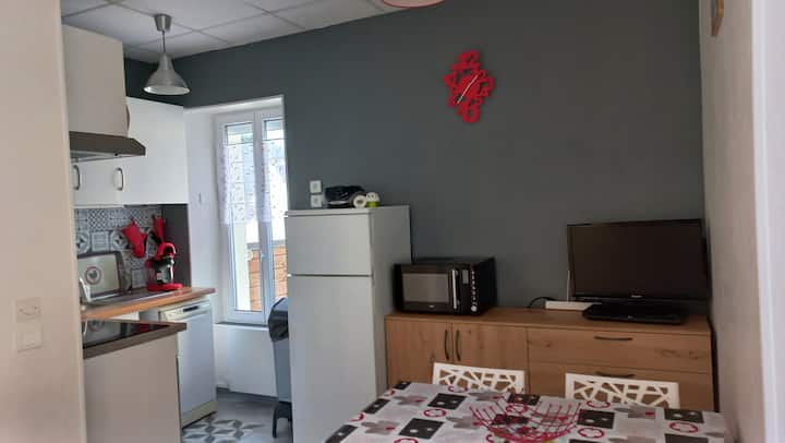 T2 Lumineux 2* Villa Alice Wifi Parking Gratuit - Auvergne