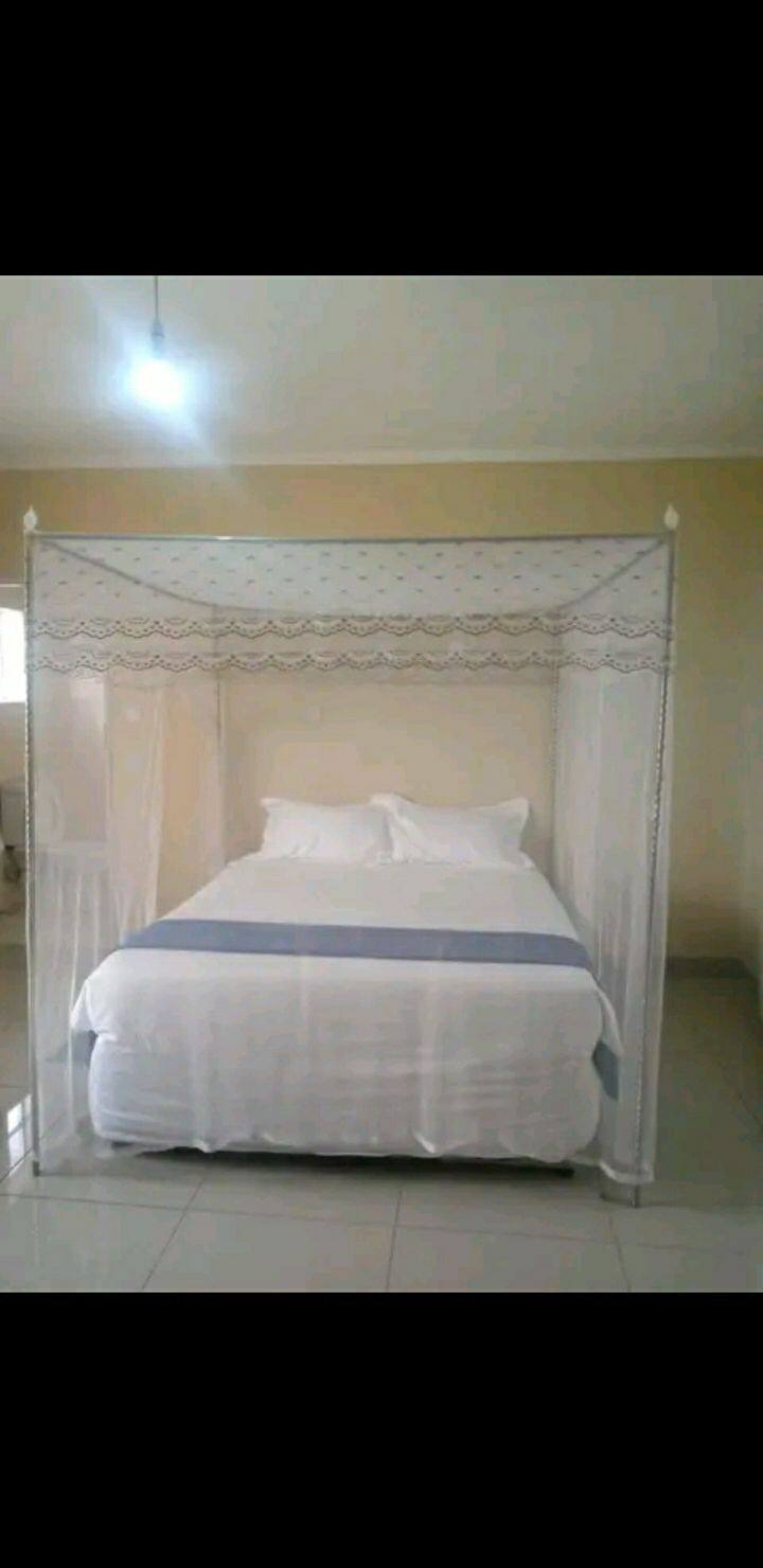 An 8-room Air B&b Located Near The Airport!! - Blantyre