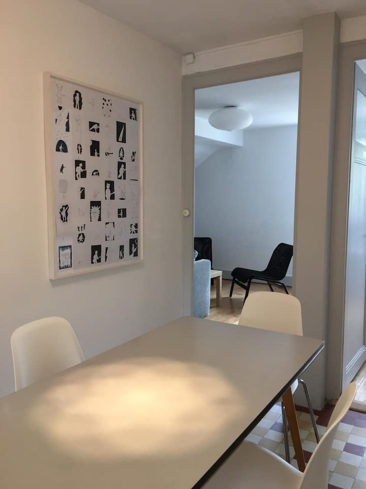Calm 3 Br Apartment - Geneva Center - Genf