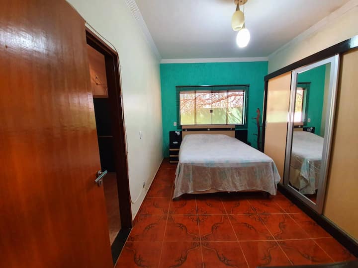 Suite Ampla, Espaço Muito Agradável! - Taguatinga