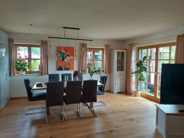 Privatzimmer Mit Eigenem Badezimmer In Holzkirchen - Holzkirchen