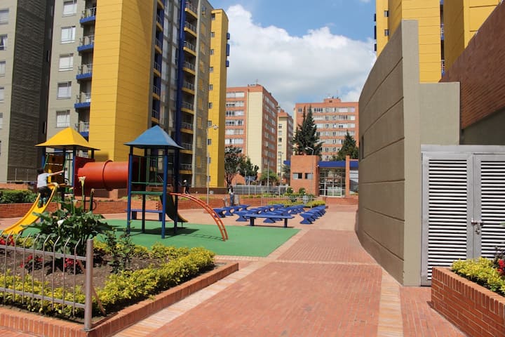 Ciudad Salitre,  A 10 Minutos Del Aeropuerto - Bogotá
