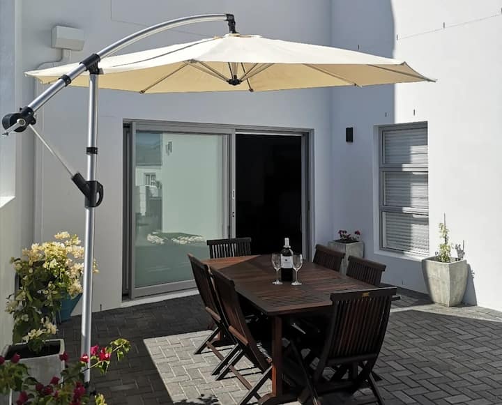 Sea Glimpse Yzer Self Catering - Yzerfontein