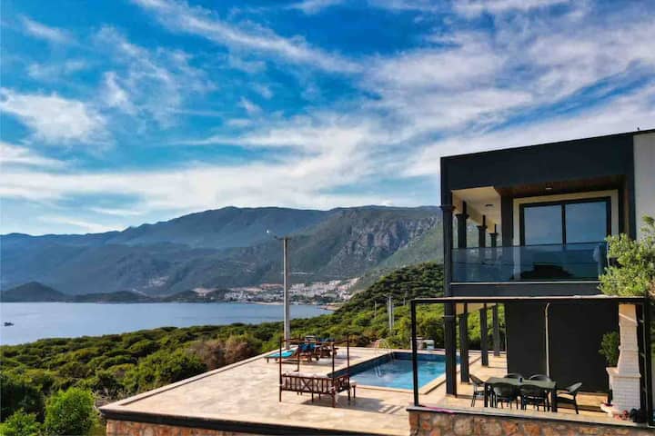 Kaşın Gözde Manzaralı Büyükçakıl Adası Turkuvaz - Kaş