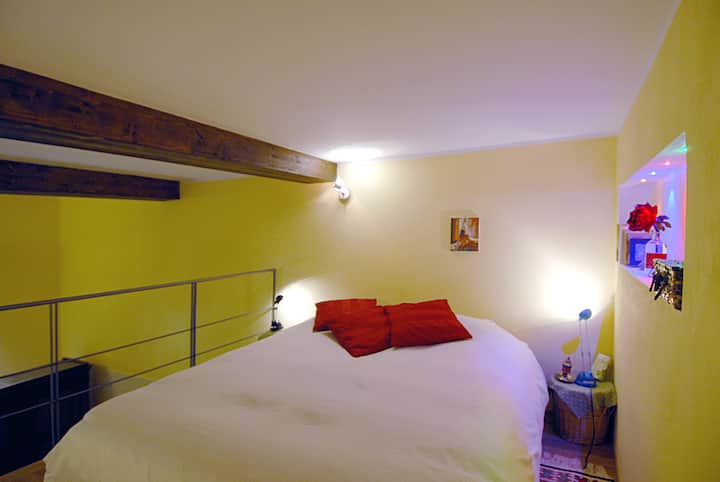 Suite Centrale Con Soppalco - Bolonia