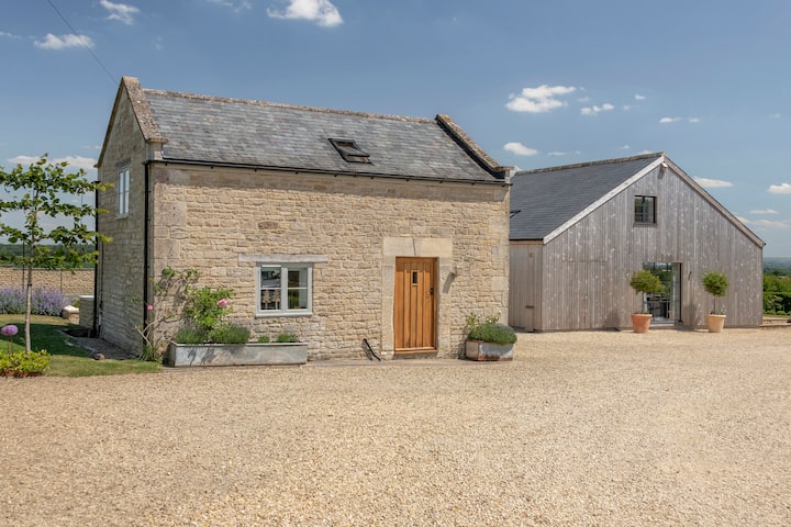 Charming, Country Cottage Near Bath. - Wiltshire