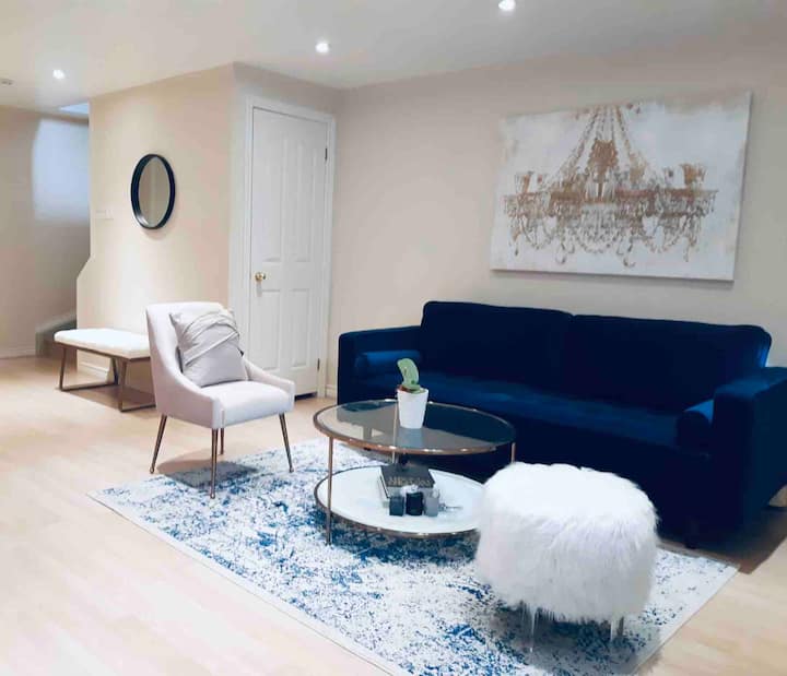 Spacious Separate Unit In The House With Parking - Vaughan