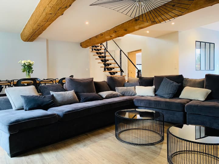 Maison Chaleureuse Avec Piscine - Lyon