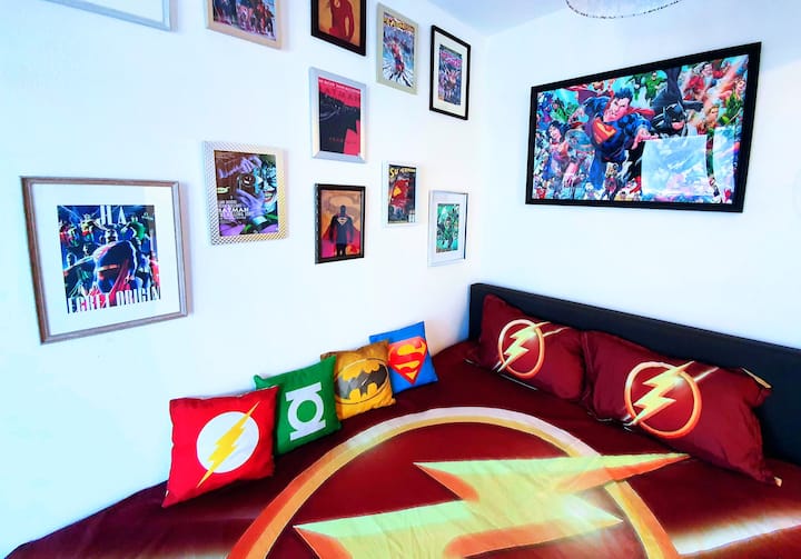 Geek Bnb -  Private Space - 4 Guests - Near Metro - Amsterdam