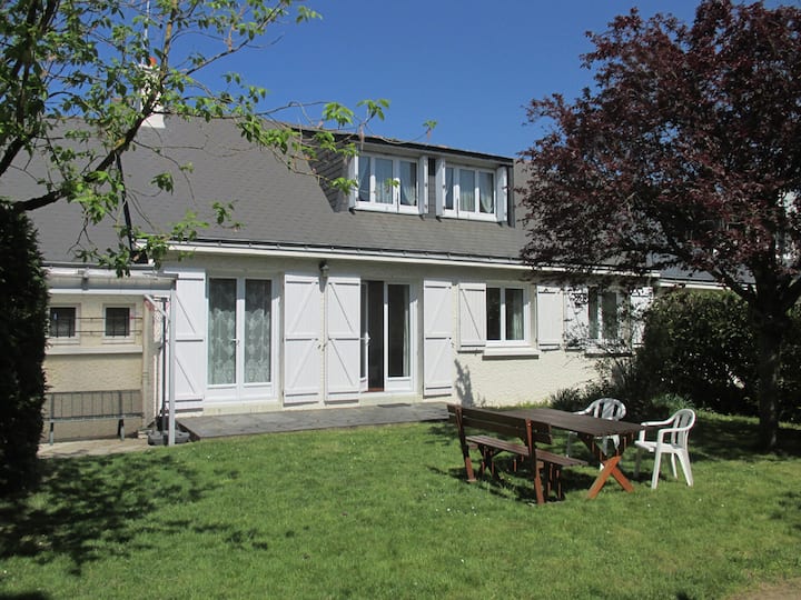 Maison Agréable, Calme,  Jardin Clos Plein Sud - Ancenis