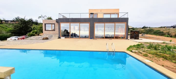 Hermosa Casa Piscina, Vista Al Mar En Tunquen - Chili