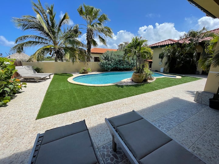 Ruby Rose - Aruba