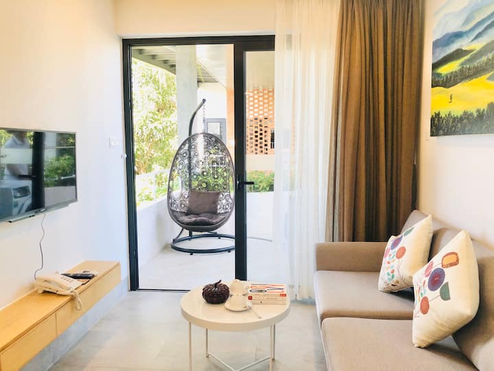 Big Balcony/green Building/1bedroom/stable Wifi/32 - Da Nang