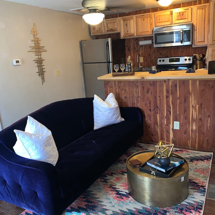 ~Cree’s Retreat In The Heart Of Brevard~ - Brevard, NC