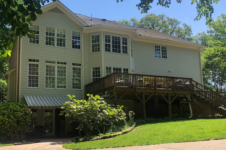 Cozy Suburban Guest Suite - Raleigh