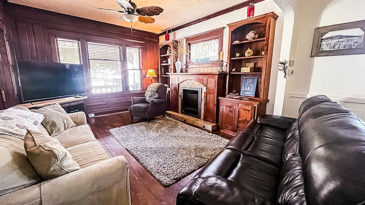 Hot Tub Hideaway Downtown Close To The City Beach! - Coeur d'Alene, ID