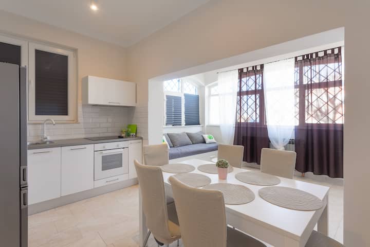 Lavender - Podstrana