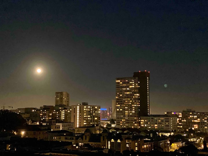 Luxurious, Modern, Beautiful A+view - San Francisco, CA