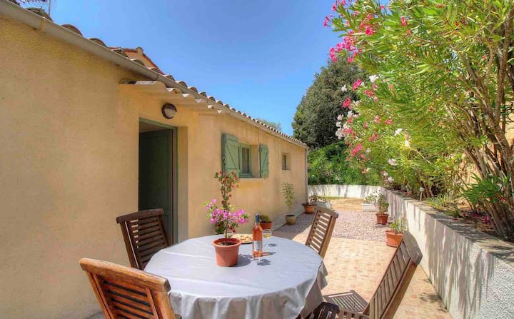 Gîte Les Lauriers Roses Avec Piscine Commune - Ajaccio